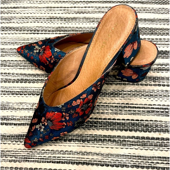 Halogen | Shoes | Halogen 2 Inch Block Heel Shoe With Beautiful Silk ...